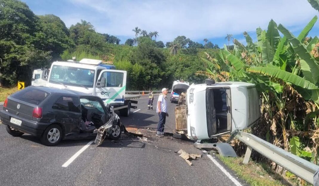 Acidente na MGC-491: Manobra para desviar de carro na contramão causa ...